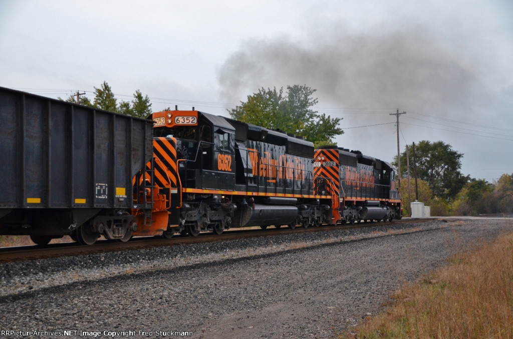 WE 6352 & 3102 shove toward National Lime & Stone.